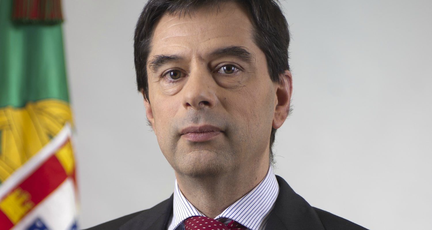 Vítor Gaspar prevê défice "acima dos 10%" no primeiro trimestre ...