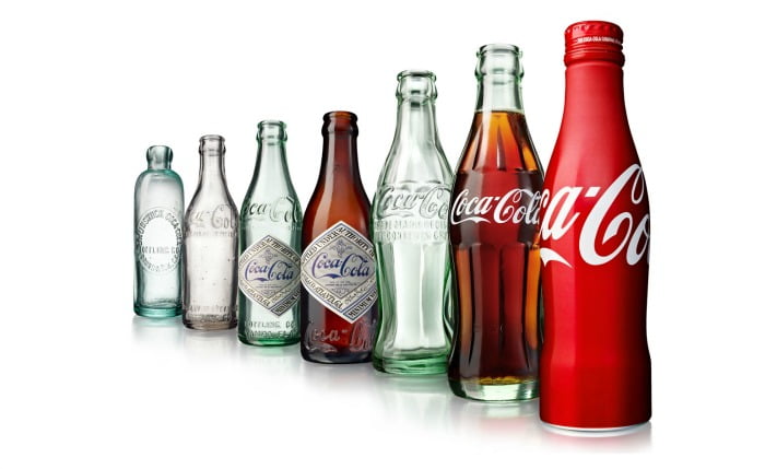 Garrafa da Coca-Cola faz 100 anos - Distribuição Hoje