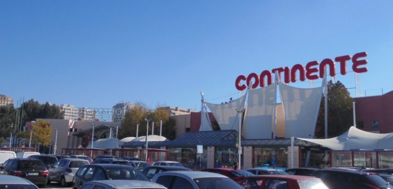 Maior loja Continente do país celebra 28 anos