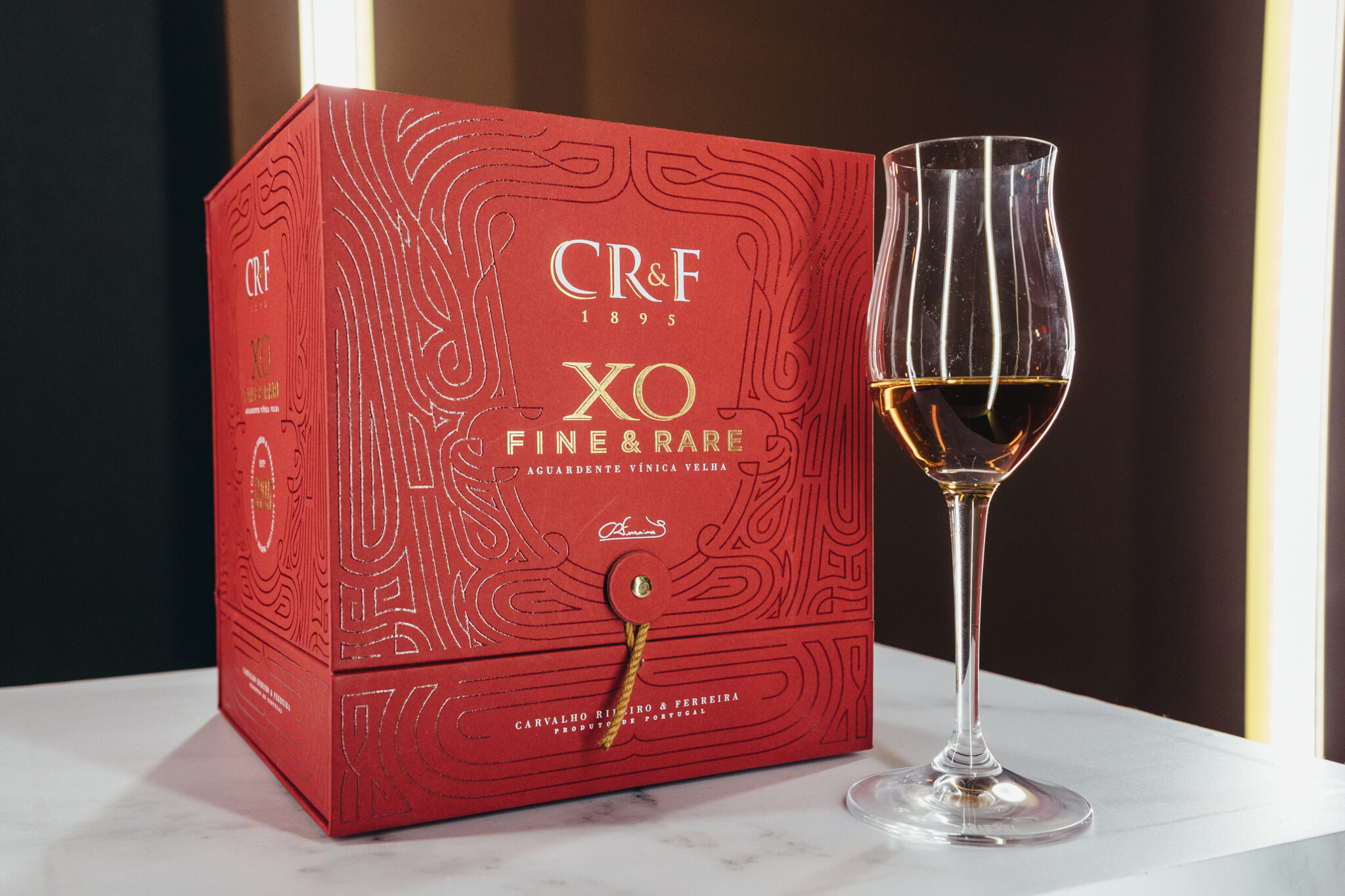 Aguardente XO Fine & Rare é a nova ‘prenda’ da CR&F - Distribuição Hoje