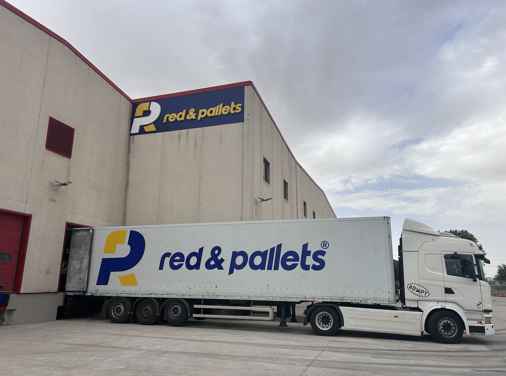 Red & Pallets já arrancou com transporte de paletização na Península ...