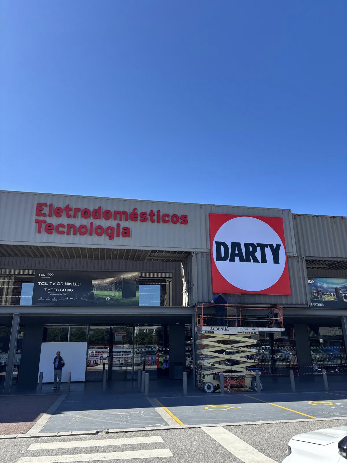 Media Markt transforma-se em Darty e vai crescer em número de lojas